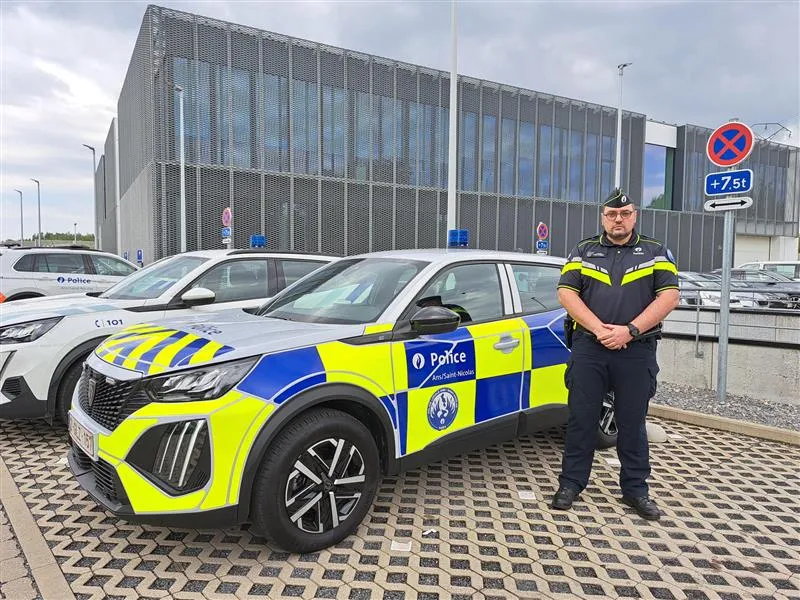 Nos nouveaux uniformes en phase de test | Police Locale Ans / Saint-Nicolas