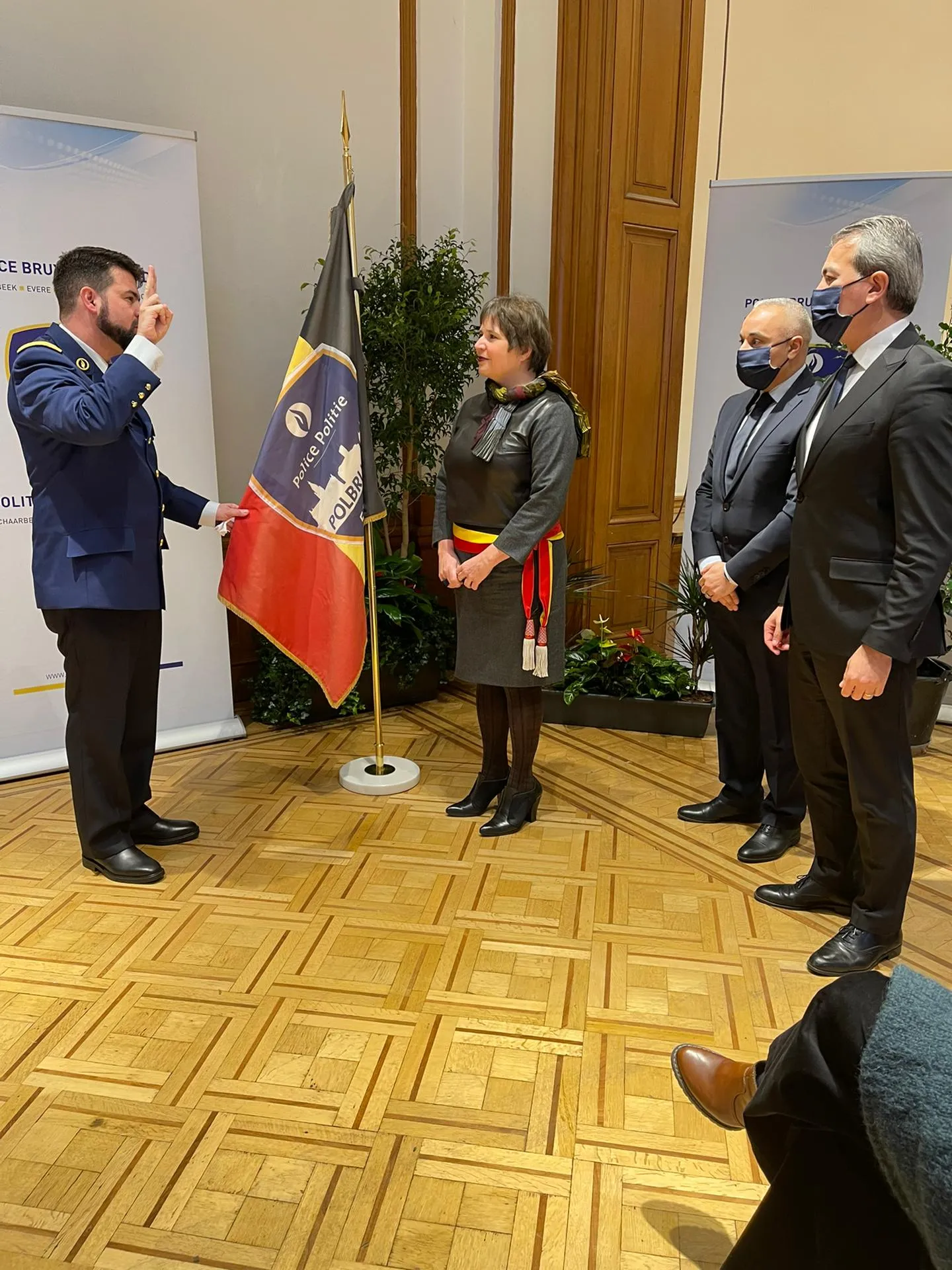 Prestation de serment du nouveau Chef de Corps de la Zone de Police ...